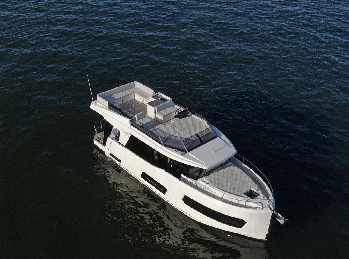 Cobra Yachts USA - Luxury Performance Yachts